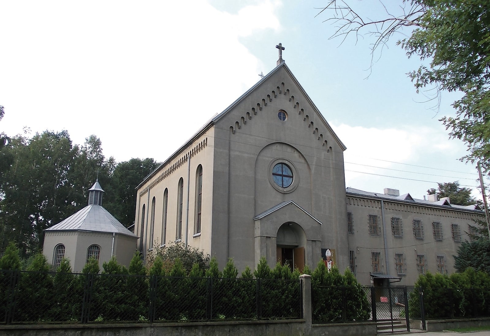 Klasztor pw. św. Teresy od Dzieciątka Jezus – KarmeliciBosi.pl